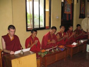 Biografía de Ven. Lama Rinchen - Lama Rinchen